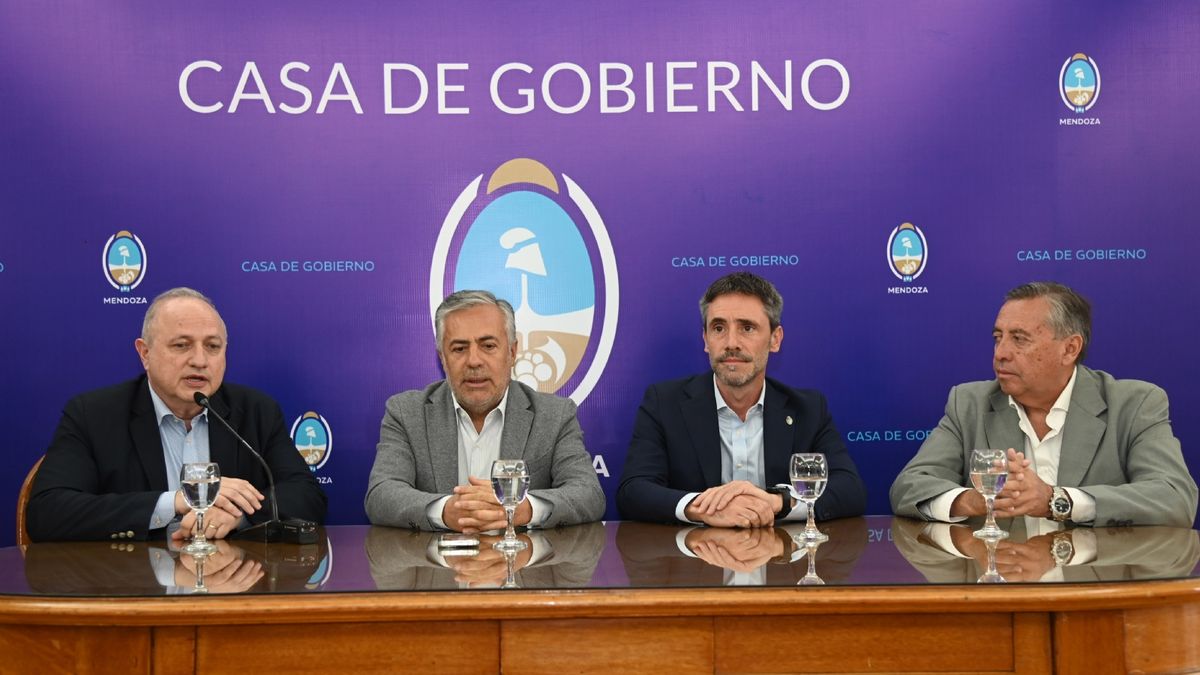 El Gobierno suma expertos y pone fecha al plan maestro contra la crisis ...