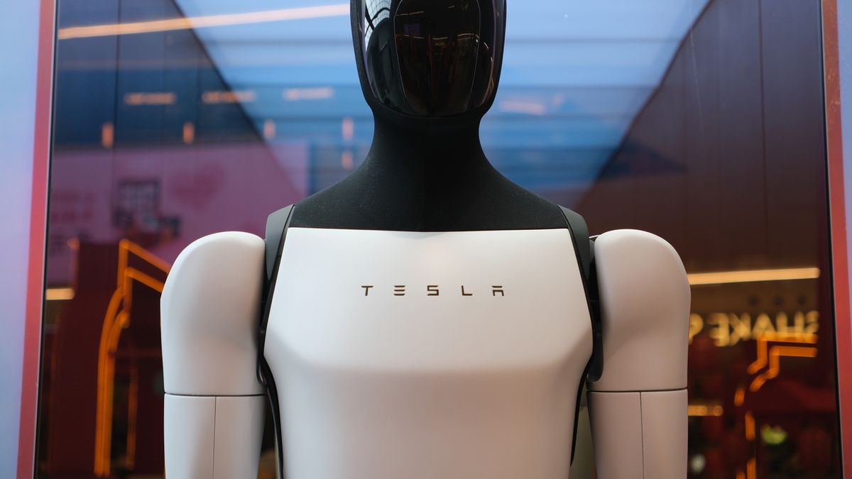 Se desmayó Optimus, el robot humanoide de Tesla en pleno evento, y el ...