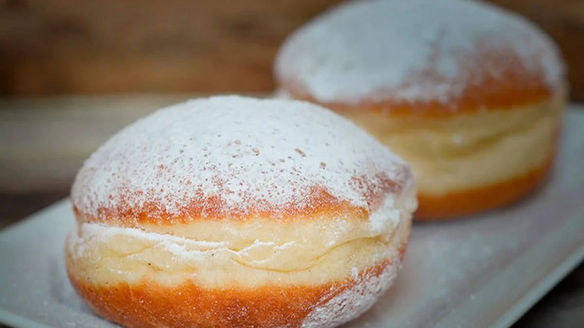 Bombas rellenas de crema pastelera: un postre clásico y irresistible