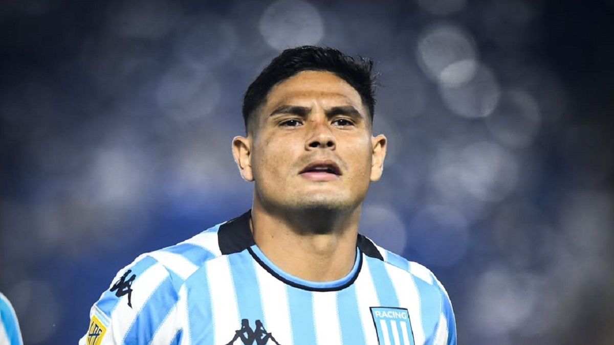 El enigmático mensaje de Maximiliano Salas mientras se define su pase a ...