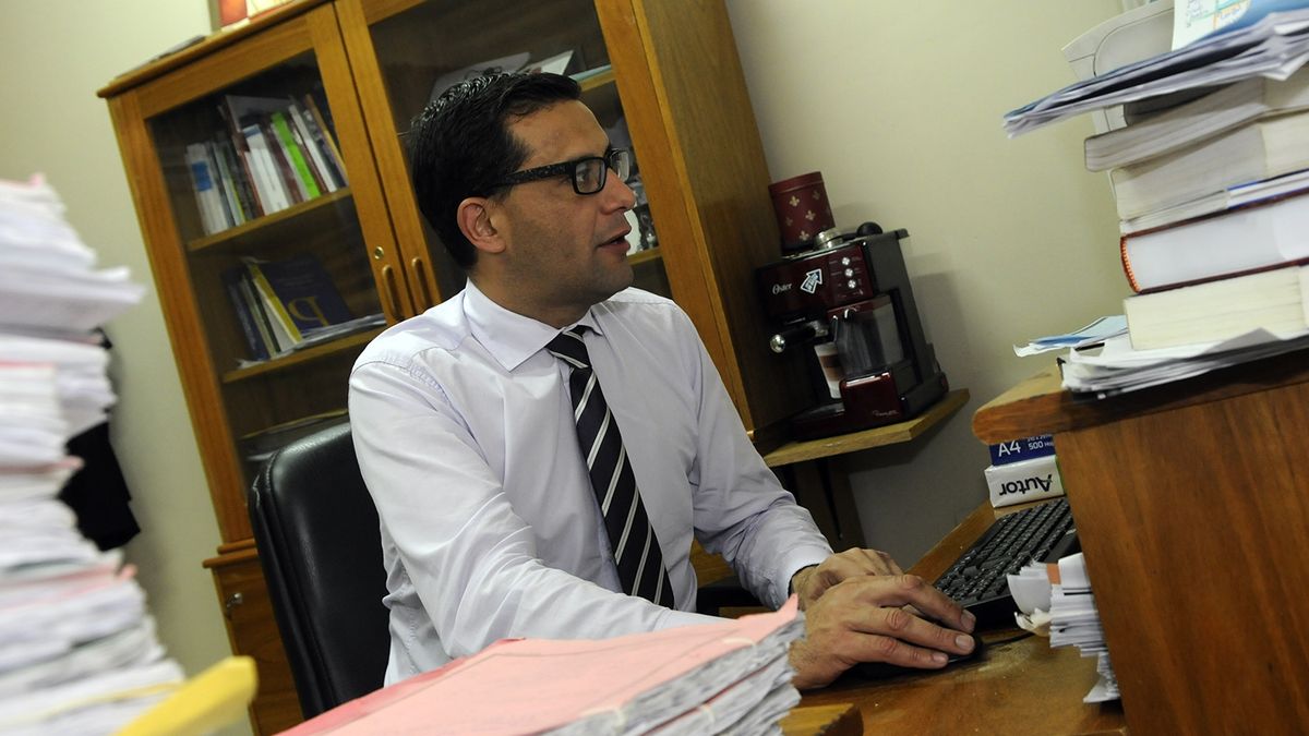 Decisión excepcional: cambiaron al defensor oficial del juez Sarmiento para que avance el Jury