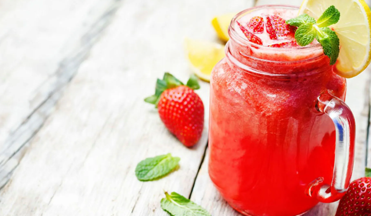 Receta ideal para el verano: limonada con frutos rojos ¡una delicia!