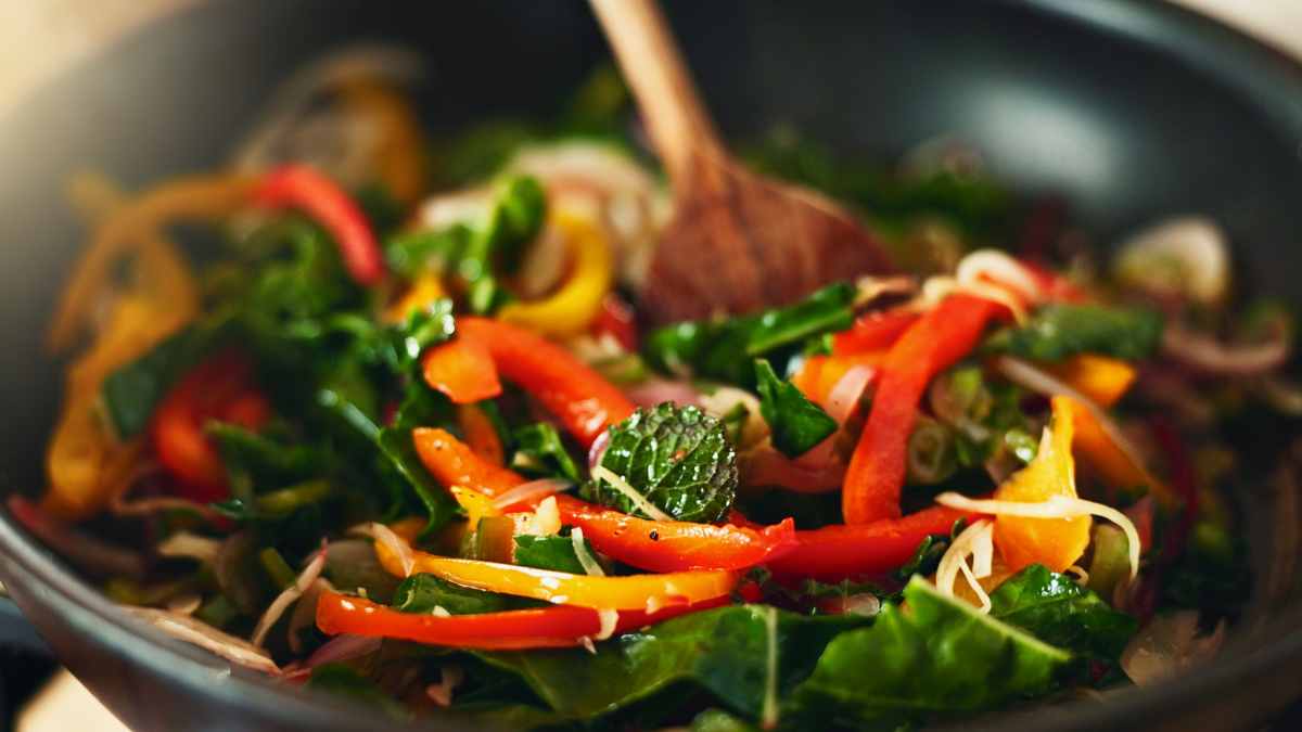 Seguí esta receta y aprendé cómo hacer salteado de verduras económico y ...