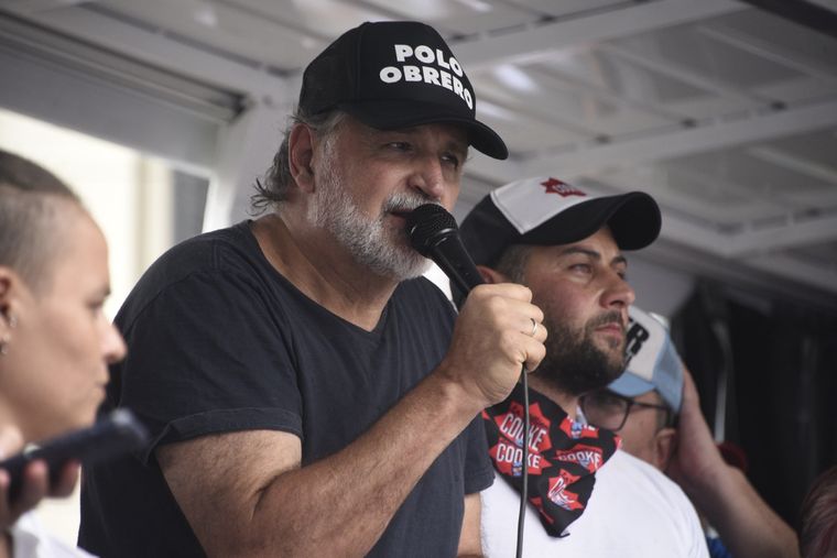 Los piqueteros insisten contra Sandra Pettovello y cortarán Puente ...