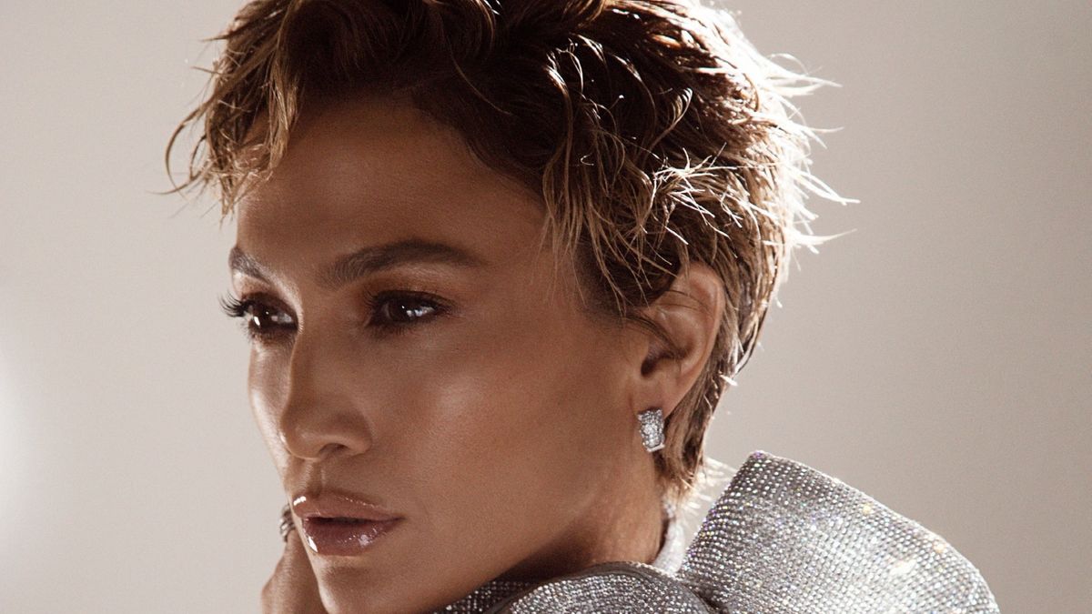 Jlo sorprende a todos con una increíble sesión de fotos para la portada ...