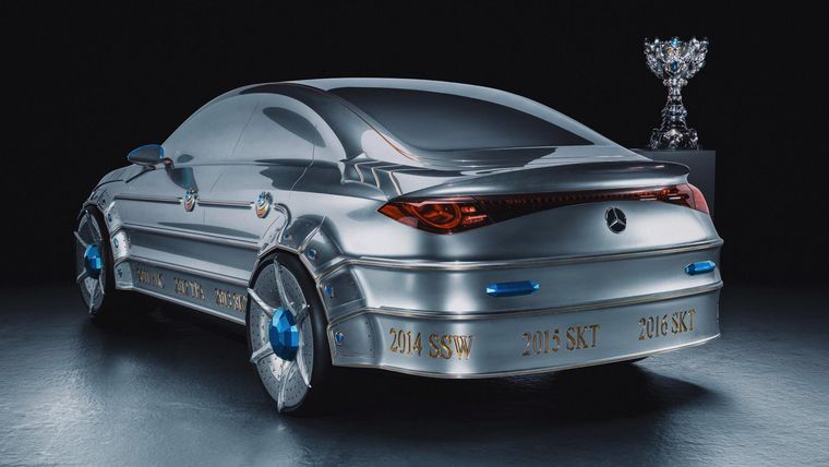 Mercedes Benz homenajea a los campeones de LoL con una obra de arte ...