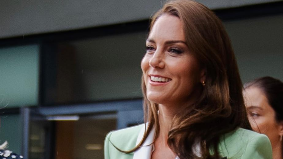 Kate Middleton luce un increíble maxi blazer verde inspirado en Lady Di