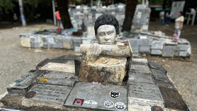 Cómo recuerda Armero a Omaira Sánchez, la niña colombiana símbolo de la ...