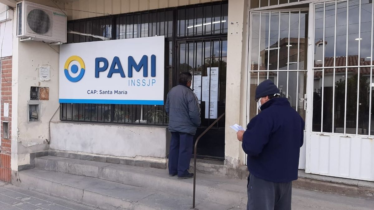 Paso a paso: cómo comunicarse con PAMI desde casa