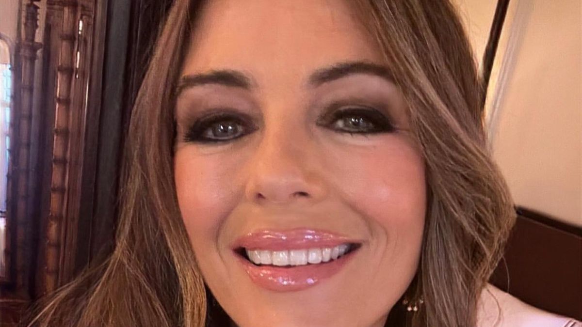 Elizabeth Hurley deslumbra con su figura perfecta a sus 58 años