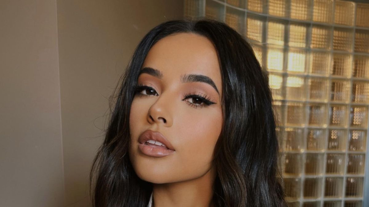 Becky G encendió Instagram con un selfie en bikini y mostró su abdomen ...