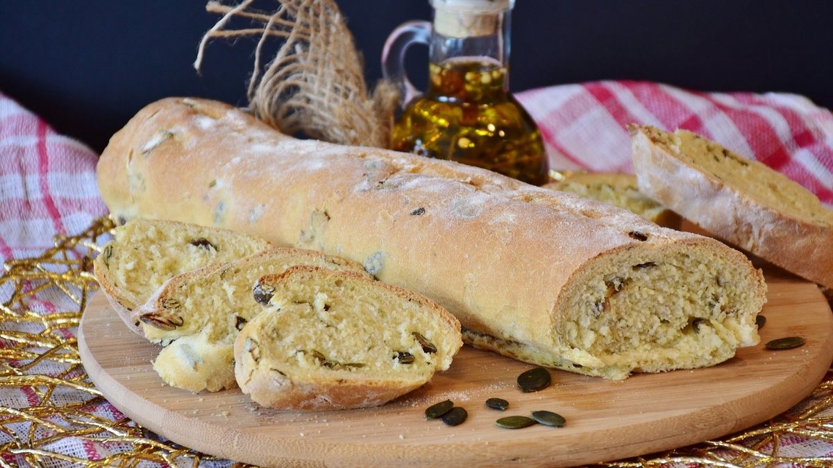 Imperdible: prepara tu pan con olivas ¡en muy pocos pasos!