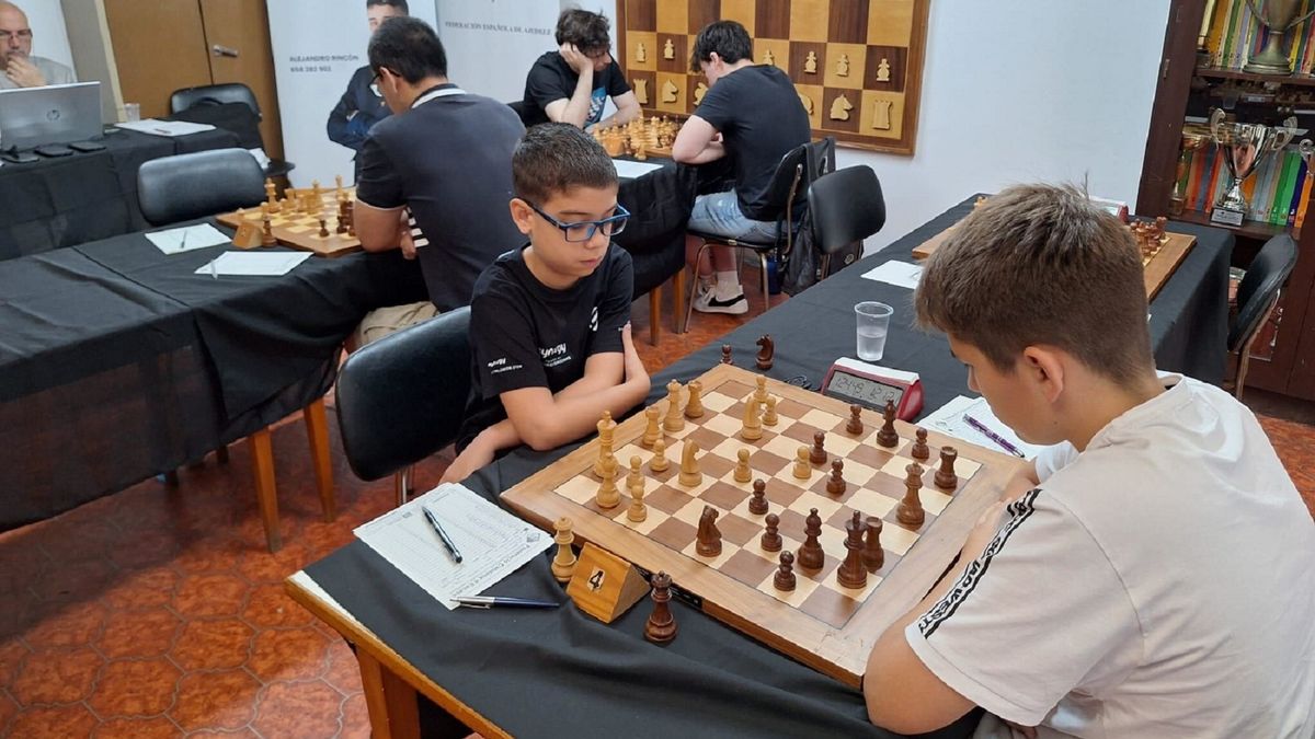 Faustino Oro volvió a batir una marca y un gran maestro lo retó a un duelo de ajedrez