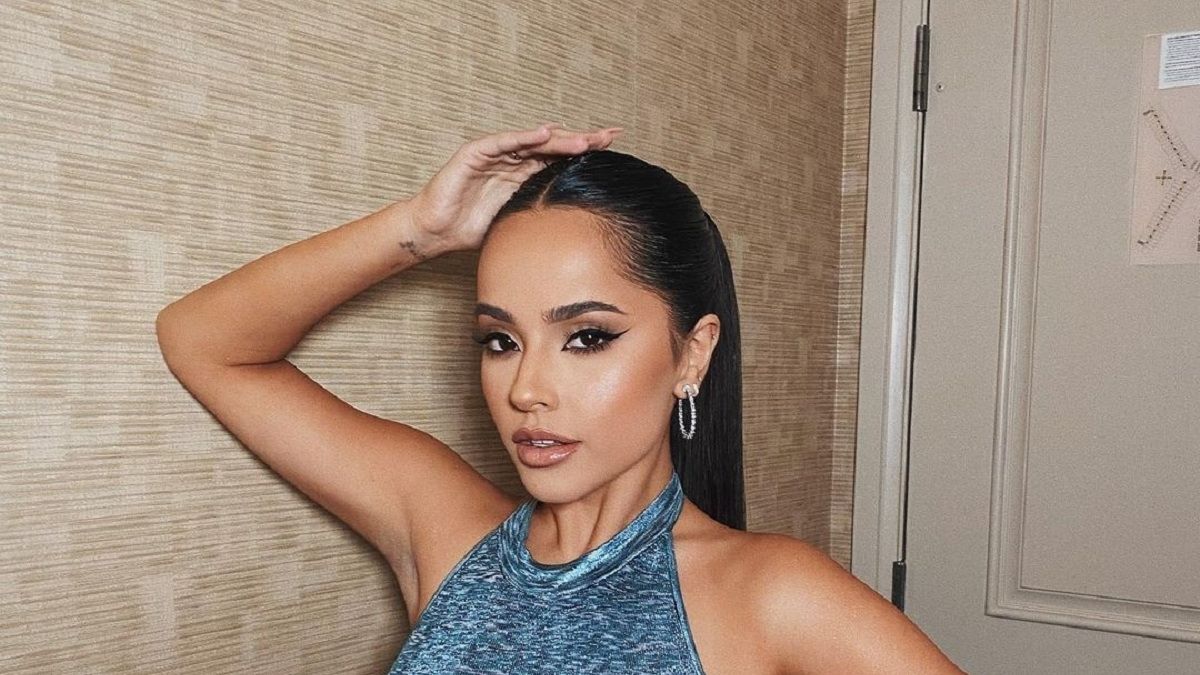 Becky G impresiona con abdominales marcados y causa una revolución en ...