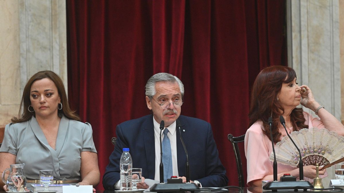 La grieta económica entre Cristina y Alberto, que quedó al descubierto ...