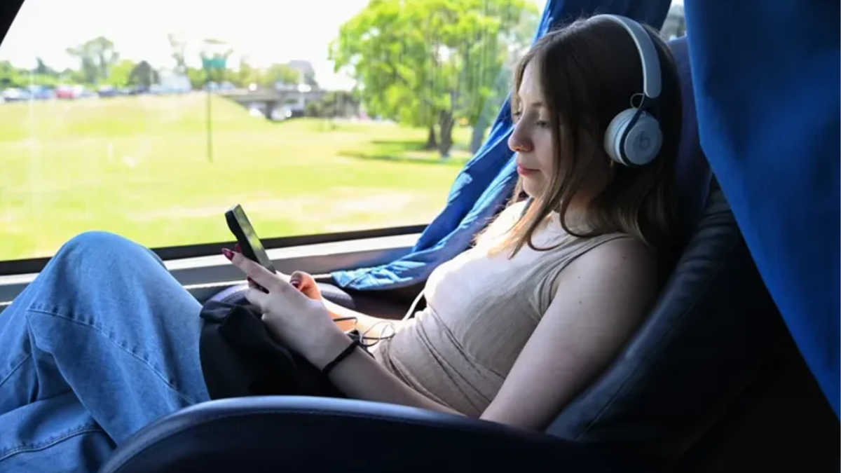 Por un acuerdo con Elon Musk una empresa de micros de larga distancia tendrán internet ilimitado