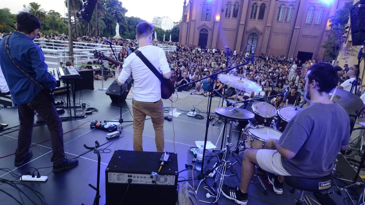Día del Músico: homenaje a Spinetta con un concierto gratuito en el ...