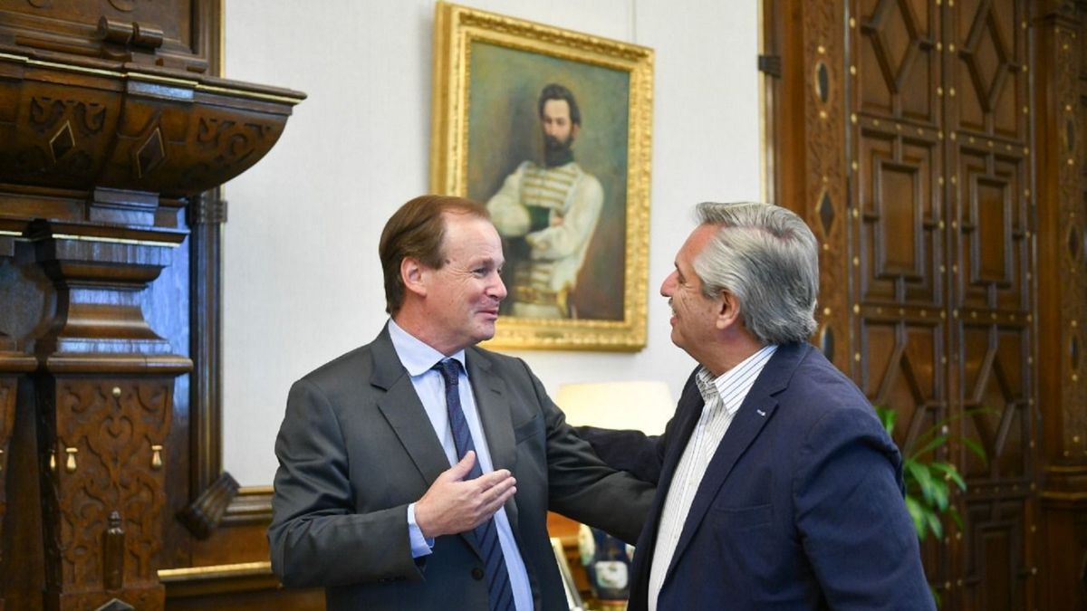 El gobernador que se aleja de la Casa Rosada para “perder por poco ...