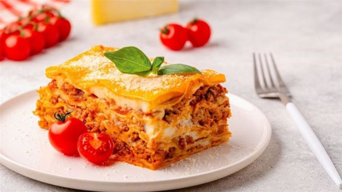 Aprende a preparar esta exquisita lasagna sin utilizar el horno