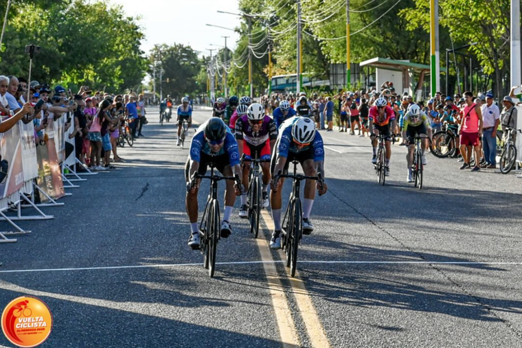 Se larga la etapa reina de la Vuelta de Mendoza
