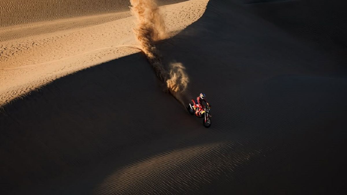 Luciano Benavides recupera la cima de la general en motos y el Dakar ...