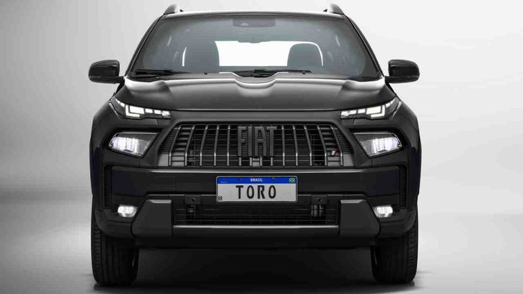 La Fiat Toro presenta la línea 2027 como la primera pick-up híbrida ...
