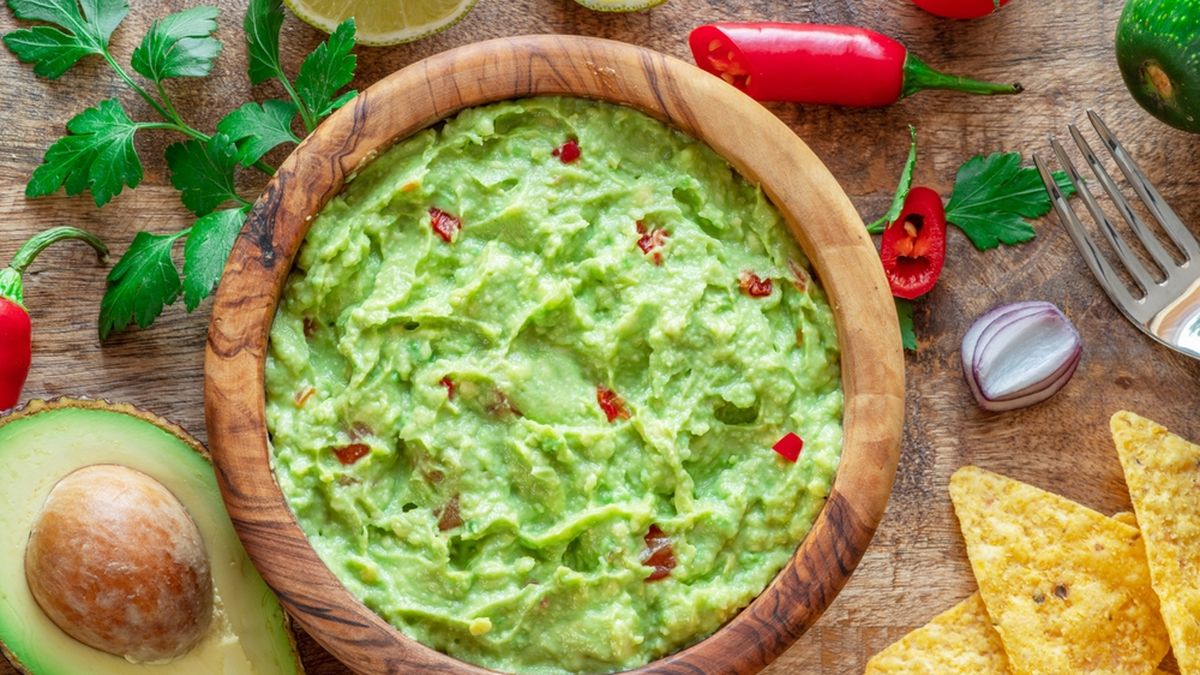 Receta de guacamole casero fácil y rápido: ¡listo en 5 minutos!.