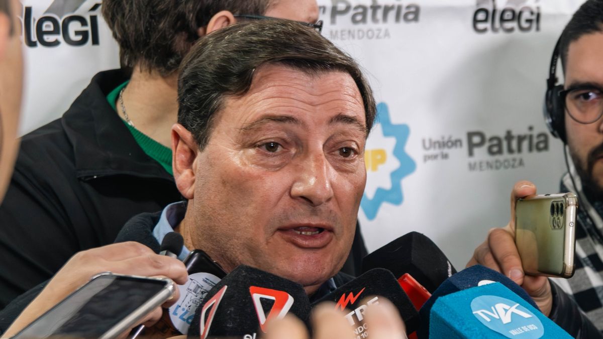 Omar Parisi pidió una sesión especial urgente para eliminar el ítem ...