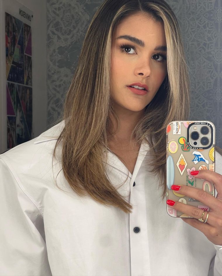 En microbikini, Clarissa Molina deslumbra con fotos subidas de tono