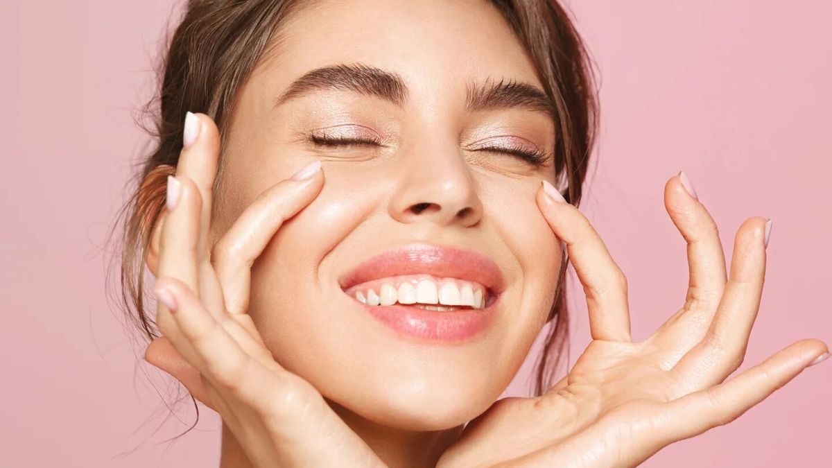 Saca de tu dieta estos alimentos si tienes la piel grasa