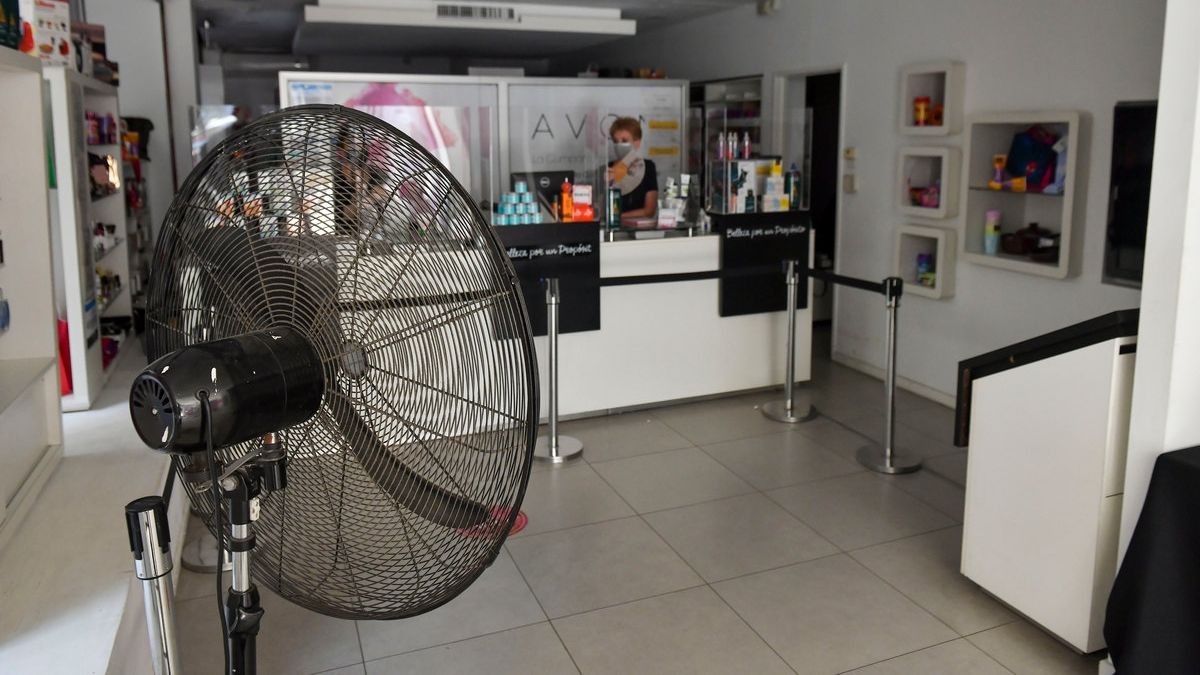 Más de 100.000 usuarios siguen sin luz en el AMBA tras la tormenta