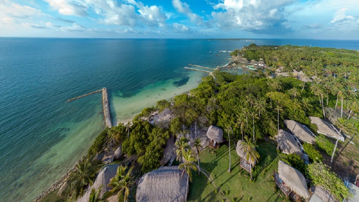 Islas de corales, un río que cambia de color y playas: las maravillas ...