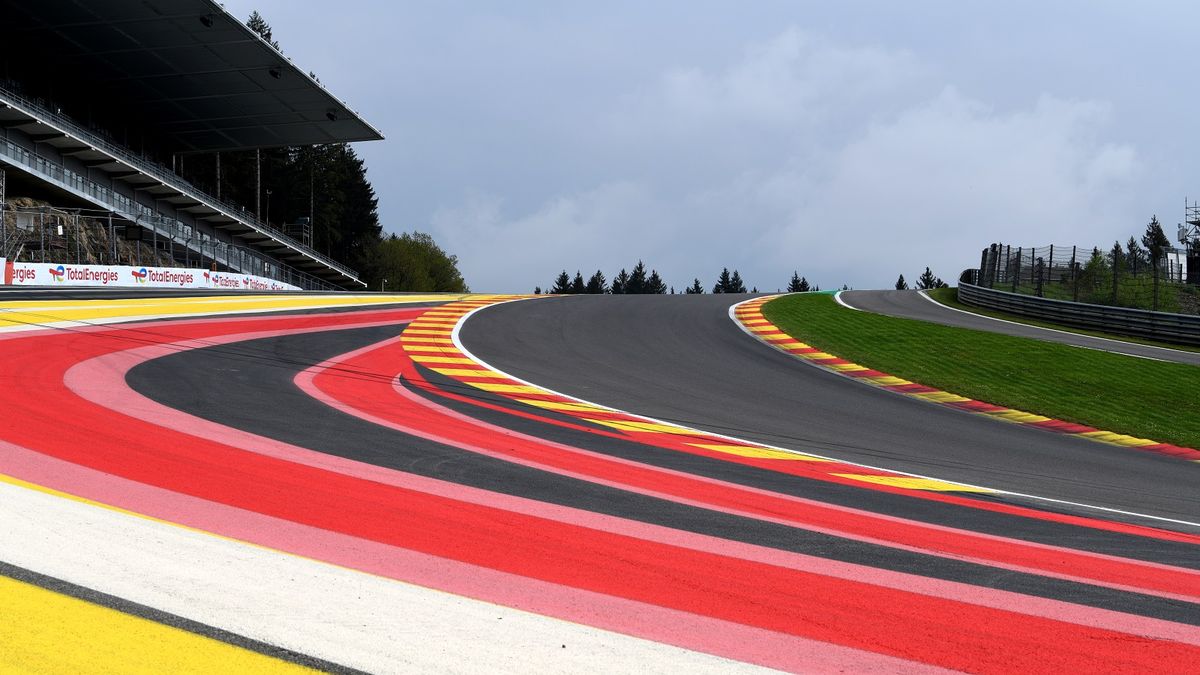 Franco Colapinto se enfrenta a Eau Rouge, la curva más temida de la ...