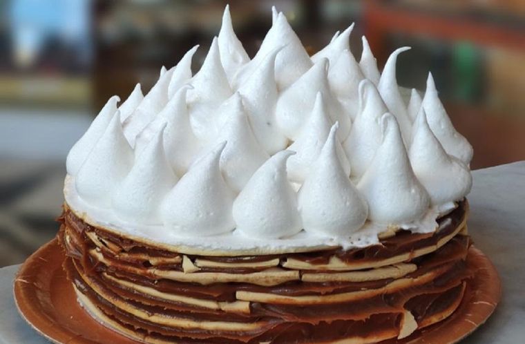 Torta rogel para principiantes: cómo hacerla en casa