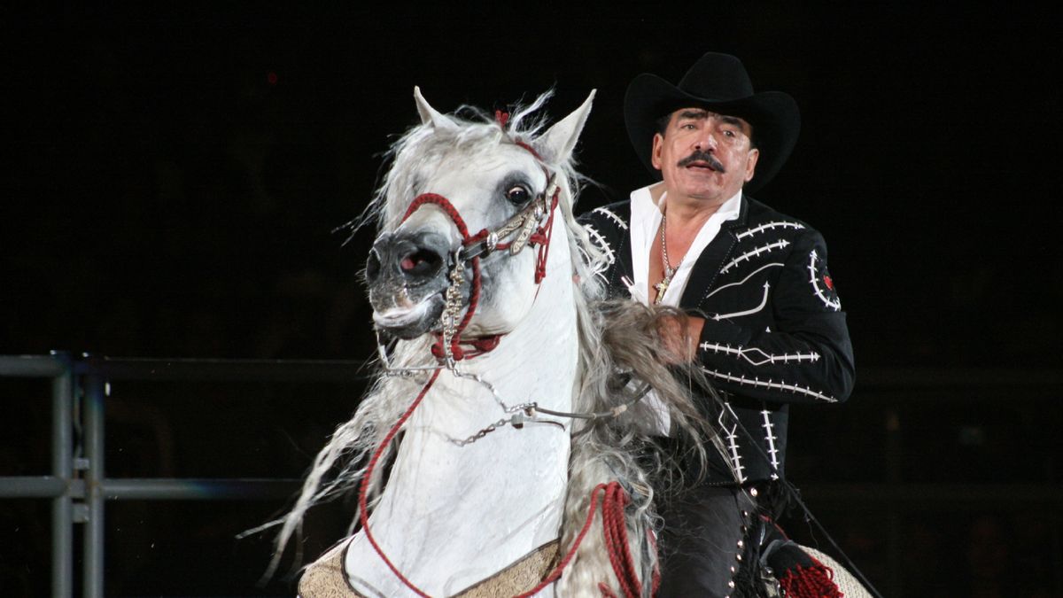 La canción que Joan Sebastián le dedicó a Salma Hayek