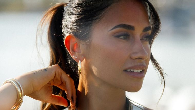 Corazón solidario: Antonela Roccuzzo vende su ropa de lujo por una ...