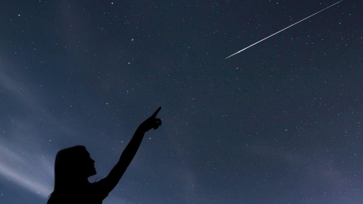 Por qué se pide un deseo al ver una estrella fugaz, según la ciencia y ...