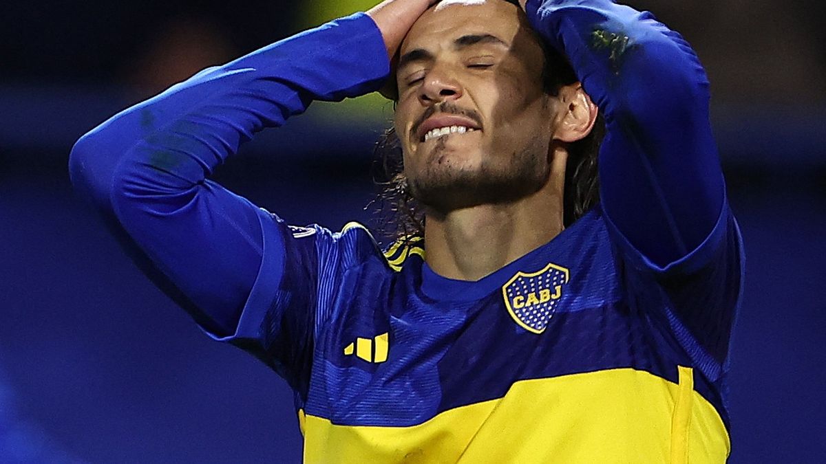 Cavani encendió las alarmas en Boca: lesión, dudas y un futuro incierto ...