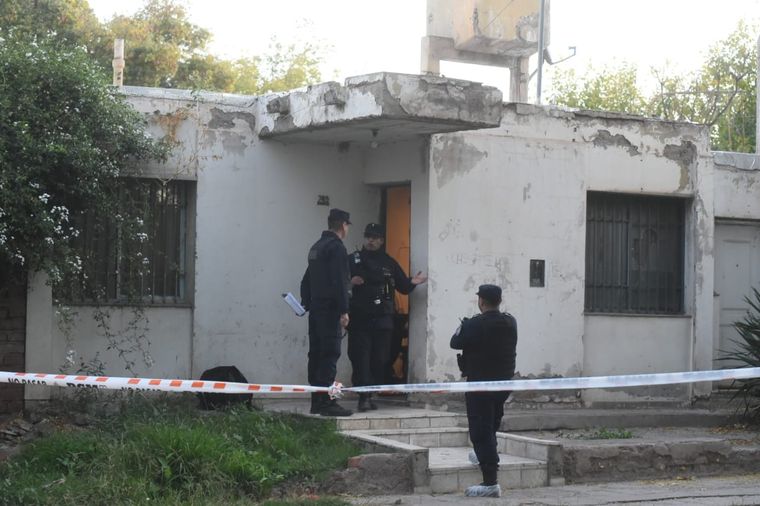 Luján de Cuyo: hallaron a un hombre muerto en una casa, con toda la ...