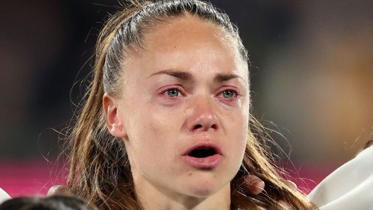 Estefania Banini, figura del fútbol femenino, reveló por qué renunció a ...