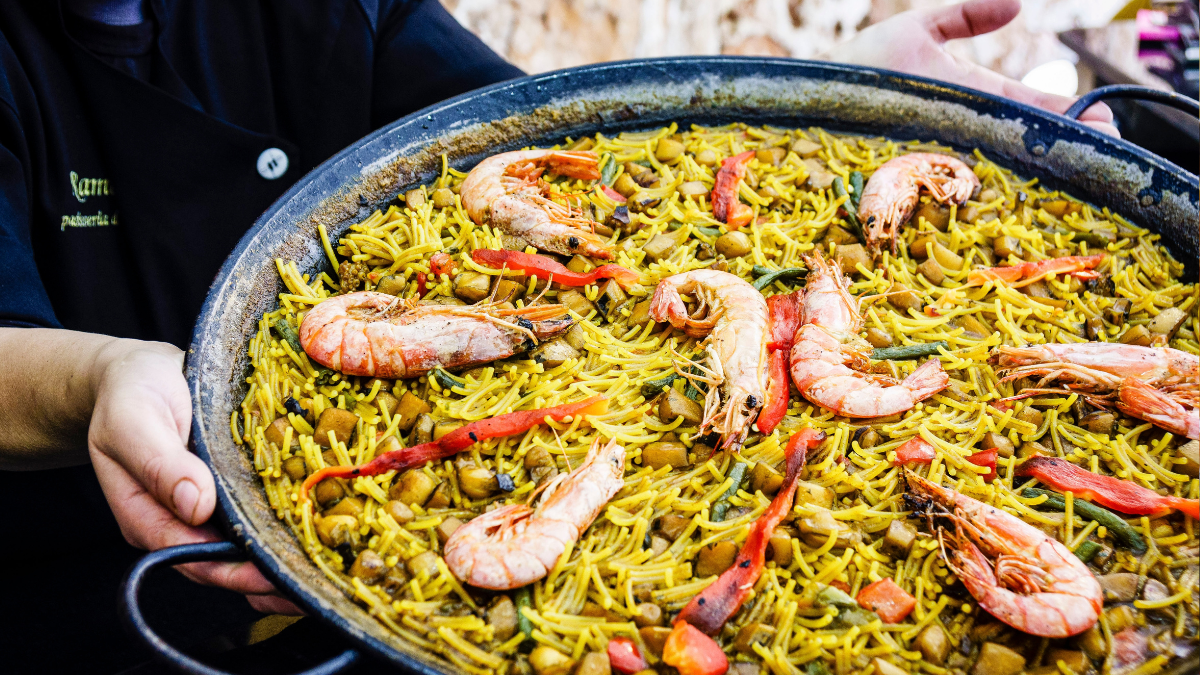 Receta de fideuá valenciana: auténtico sabor del mar en casa