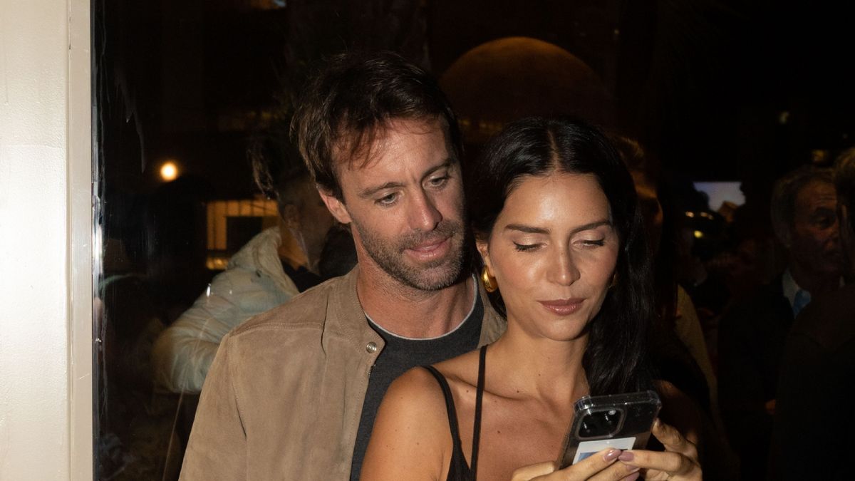 Facundo Pieres fue visto a los besos con una reconocida periodista tras ...