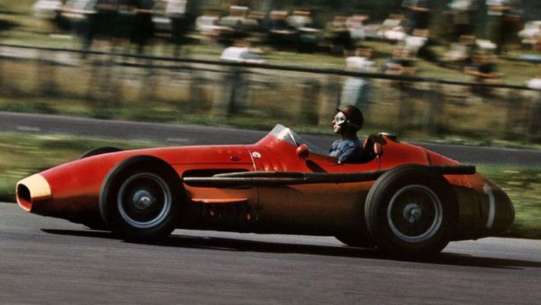 Maserati rinde tributo a Fangio