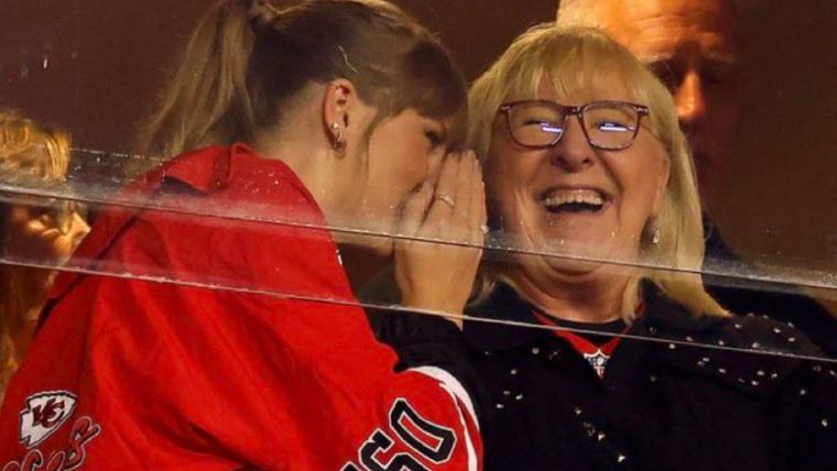 Taylor Swift reapareció en el estadio para alentar a Travis Kelce y ...