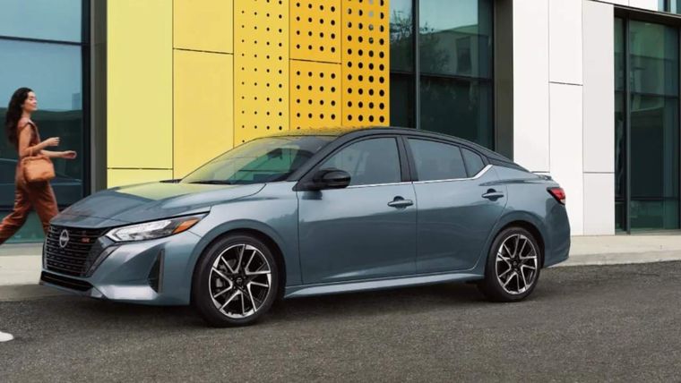 Nissan Sentra: precios y versiones del sedán