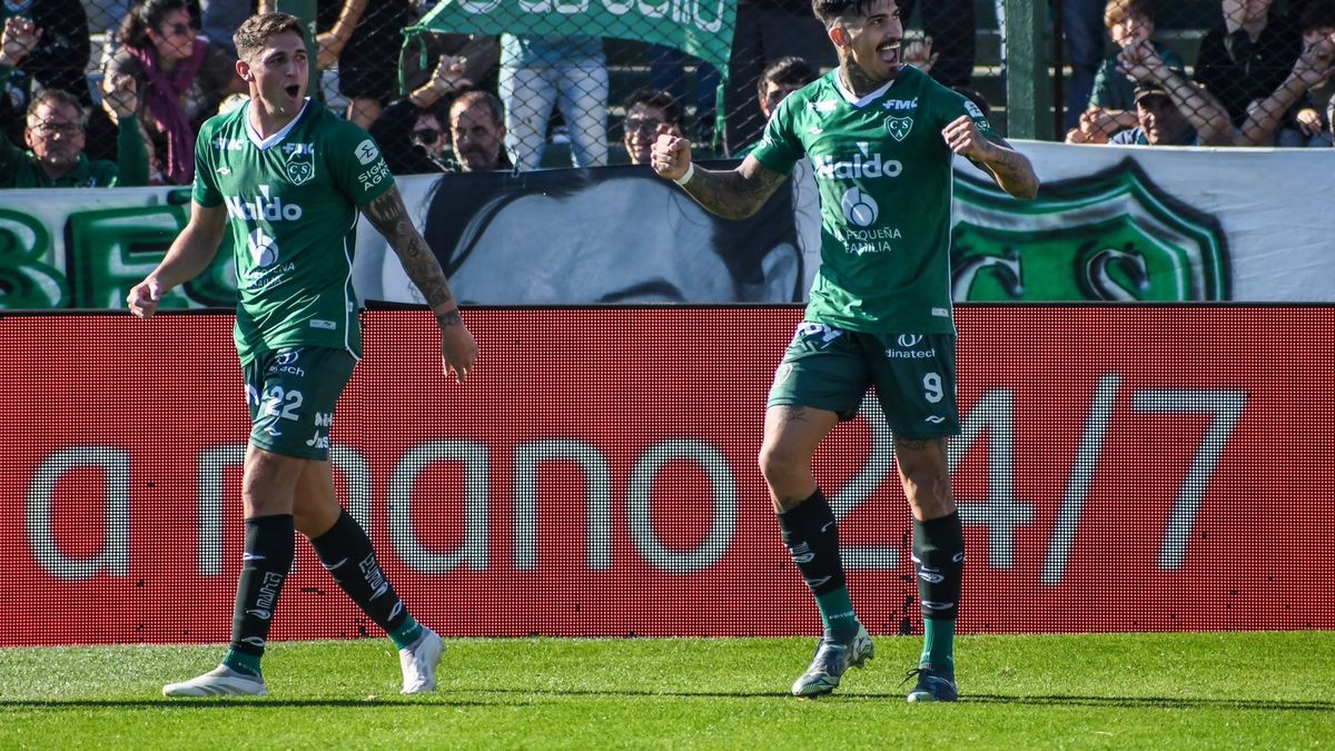 En un partido lleno de goles, Sarmiento e Independiente empataron 2-2 ...