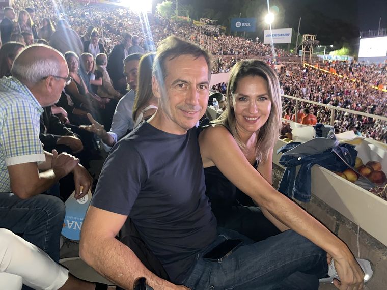 Luis Naidenoff no pudo ser objetivo y le dedicó un mensaje cargado de ...