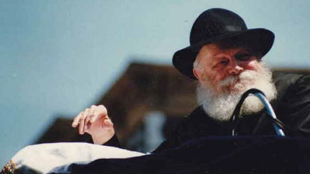 Quién fue el rebe de Lubavitch, figura central del viaje de Javier ...