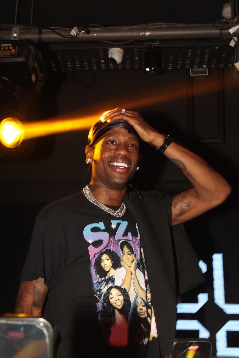 El paso de Travis Scott, uno los músicos más escuchados del mundo, por ...