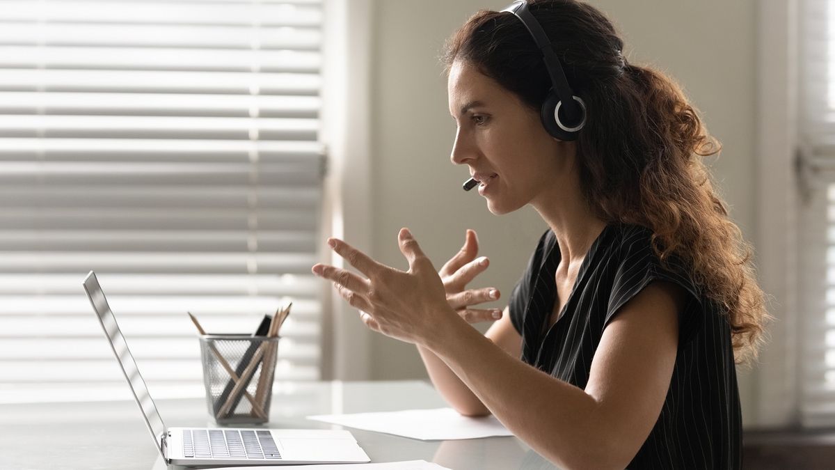 El nuevo traductor que con inteligencia artificial imita tu voz en ...